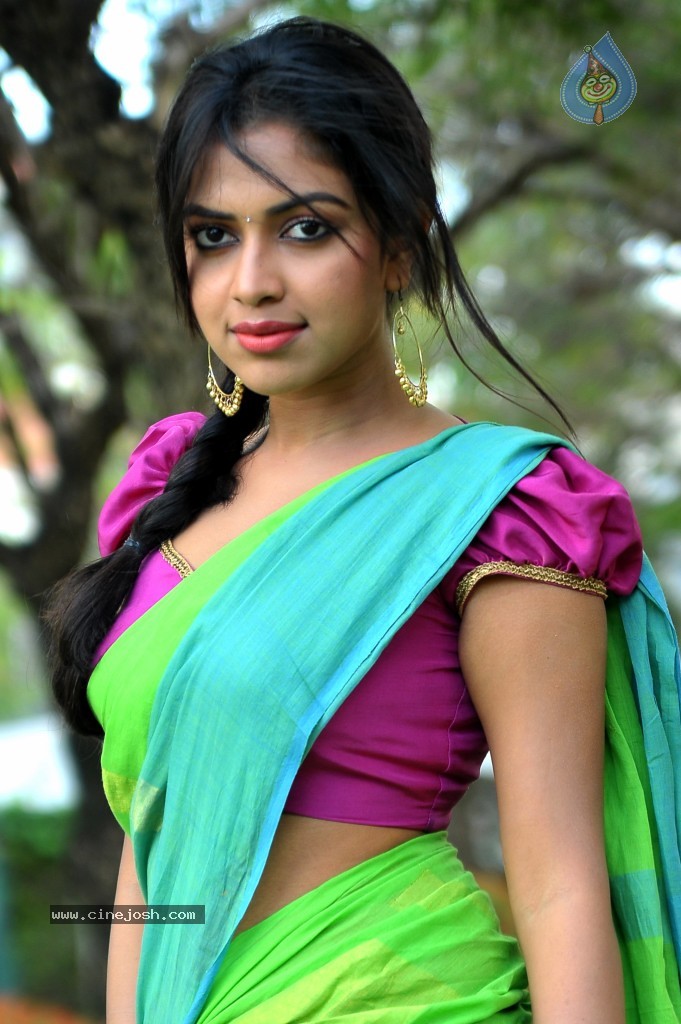 Amala Paul Hot Gallery Photo 40 Of 52