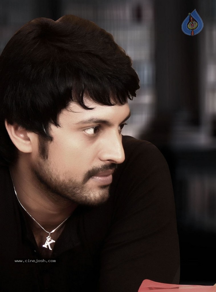 Akhil Karthik Photos Photo 43 Of 78 