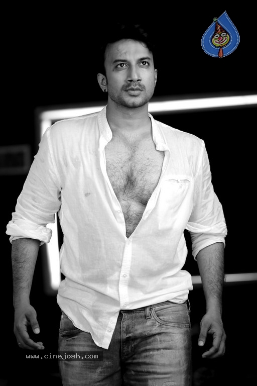 Bluff Master Hero Satyadev Photoshoot - Photo 7 of 17