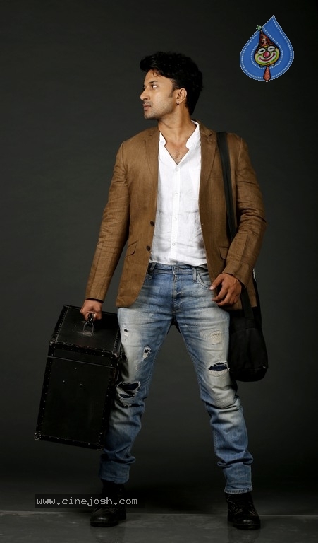 Bluff Master Hero Satyadev Photoshoot - Photo 16 of 17