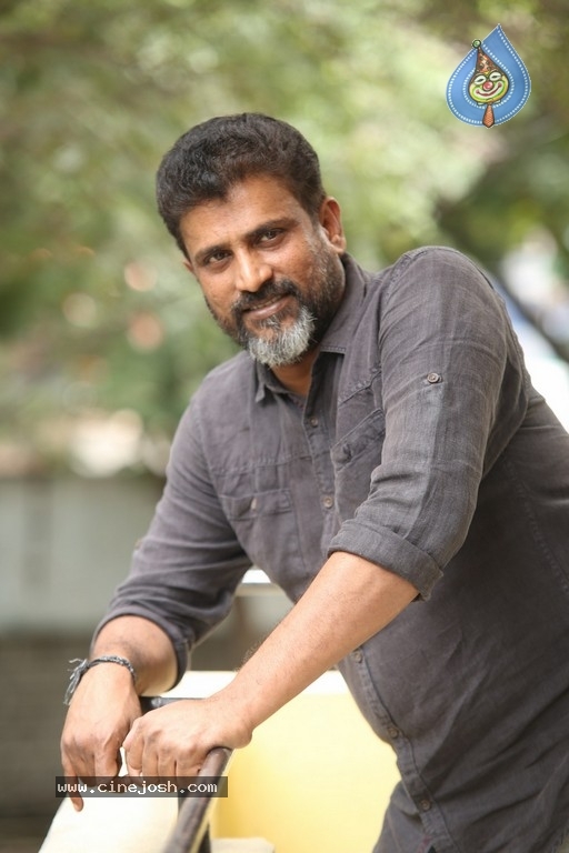Director Paruchuri Murali Photos - Photo 3 of 17