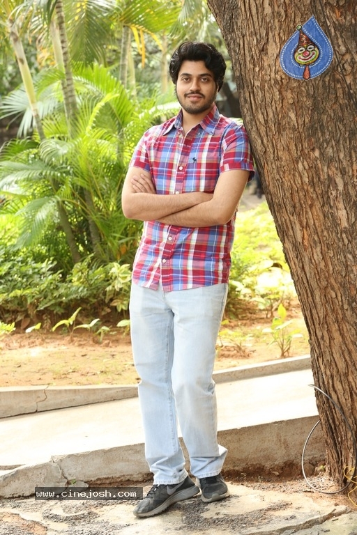 Gulf Hero Chetan Interview Photos - Photo 5 of 9
