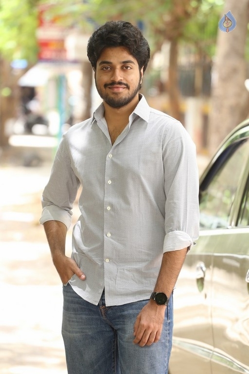 Gulf Hero Chetan Interview Pics - Photo 2 of 9