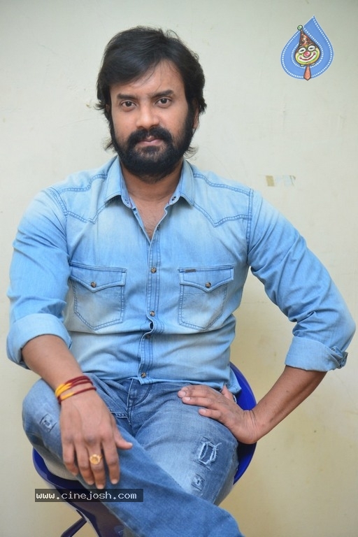 Kothaga Maa Prayanam Movie Hero Priyanth Interview Photos - Photo 3 of 12