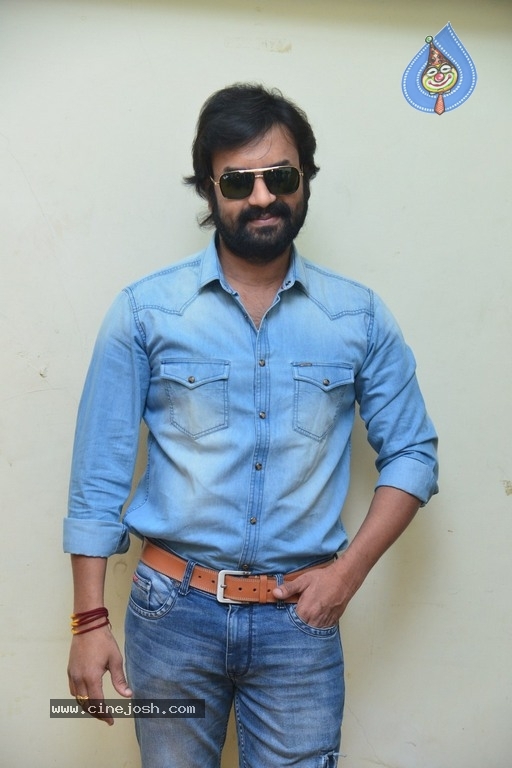Kothaga Maa Prayanam Movie Hero Priyanth Interview Photos - Photo 7 of 12