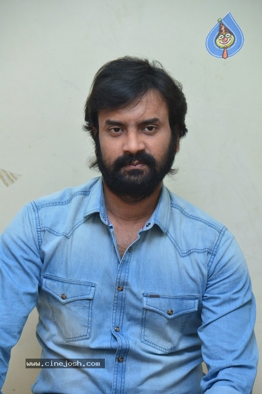 Kothaga Maa Prayanam Movie Hero Priyanth Interview Photos - Photo 8 of 12