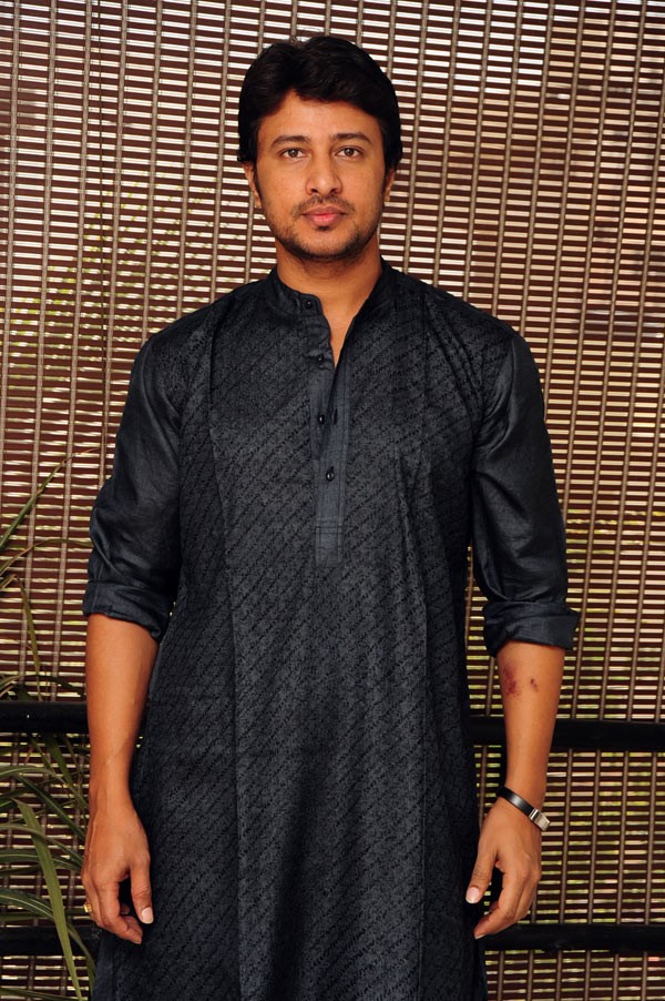 Raja - Photo 2 of 18