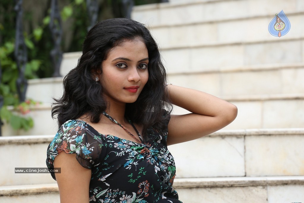 Harika New Photos - Photo 3 of 84