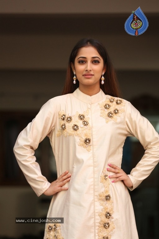 Heena New Gallery - Photo 3 of 18