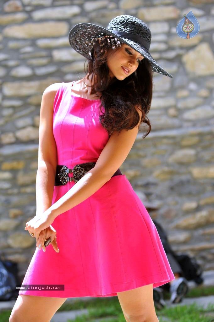 Ileana New Hot Gallery Photo 26 Of 52