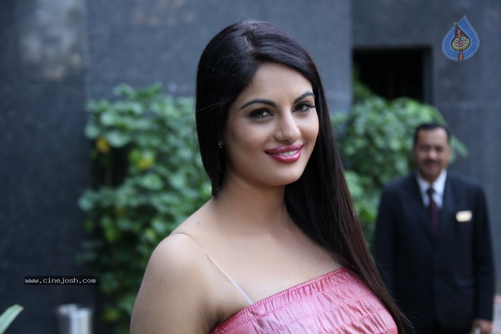 Jinal Pandya Hot Gallery Photo 24 Of 152