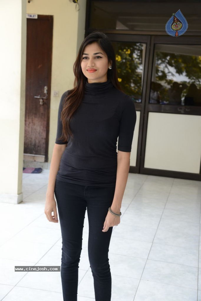 Kumuda Stills - Photo 3 of 84