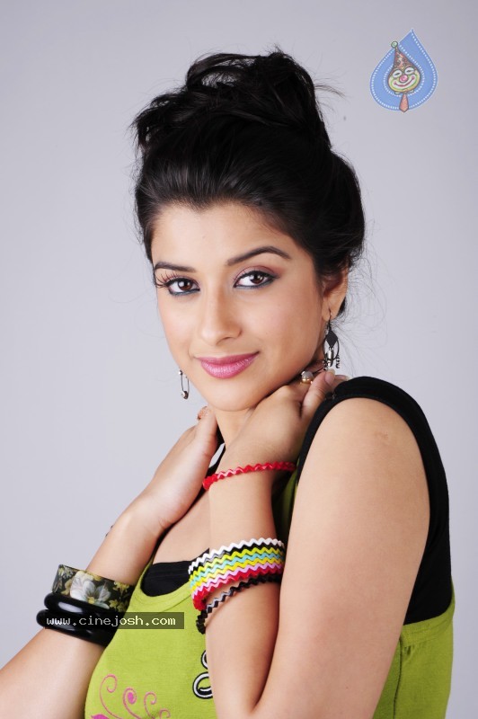 Madhurima Photo Stills - Photo 16 of 27