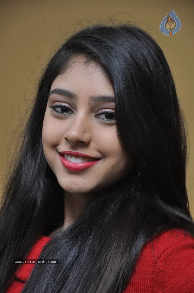 Neethi Taylor Latest Photos - Photo 3 of 34