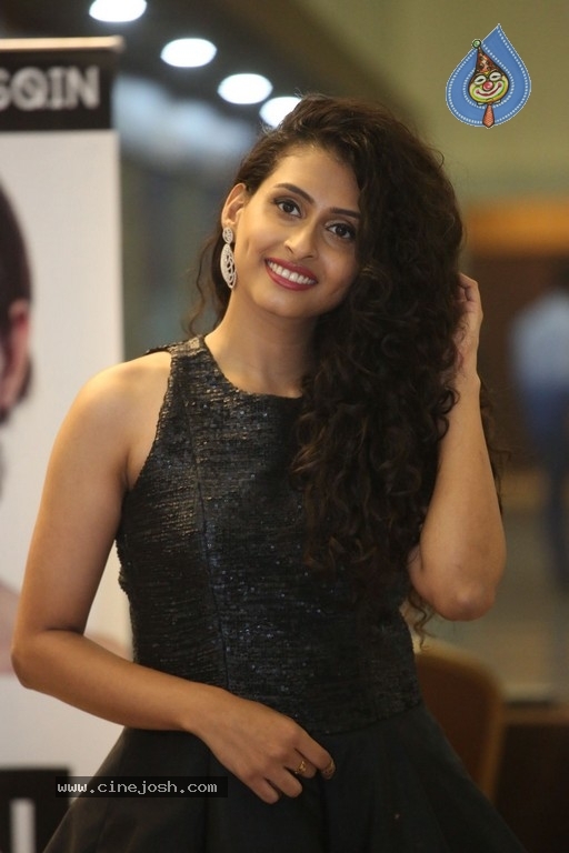 Nithya Naresh Stills - Photo 3 of 21
