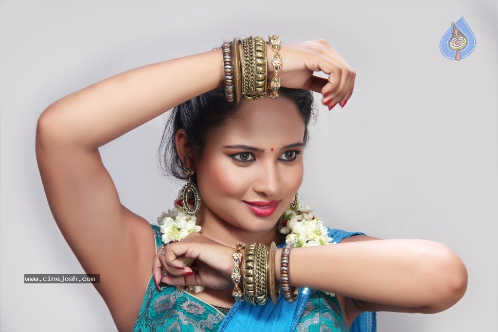 Pearl De Souza Stills - Photo 3 of 11