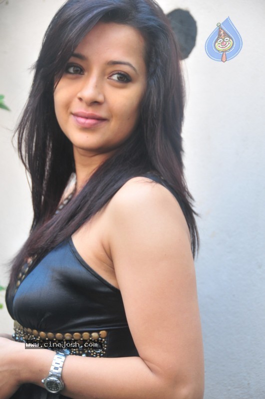 Reema Sen Gallery - Photo 4 of 40