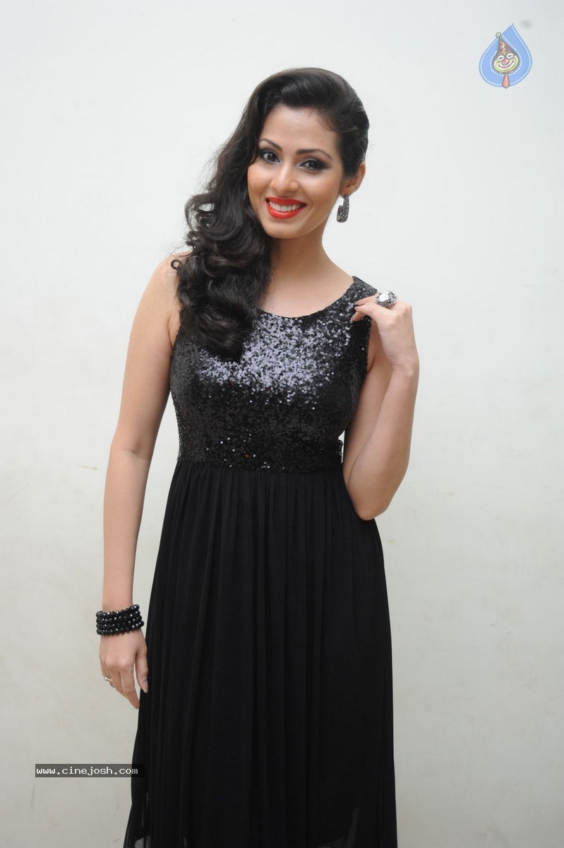 Sada New Pics - Photo 3 of 82