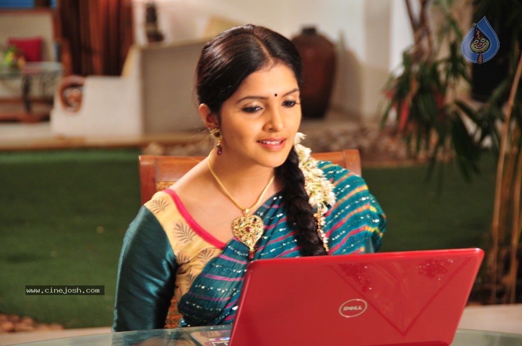 Sanchitha Padukone New Pics - Photo 3 of 37