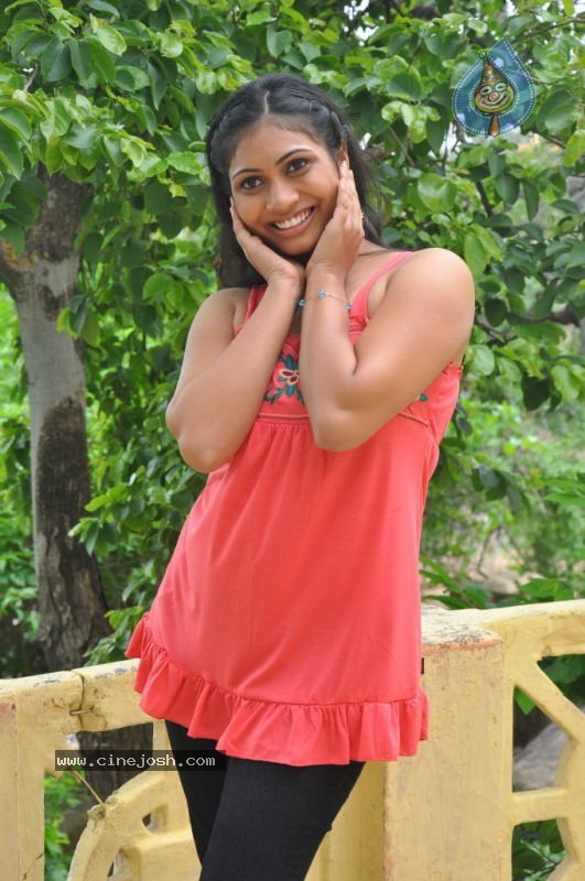 Sri Siri Stills - Photo 3 of 43