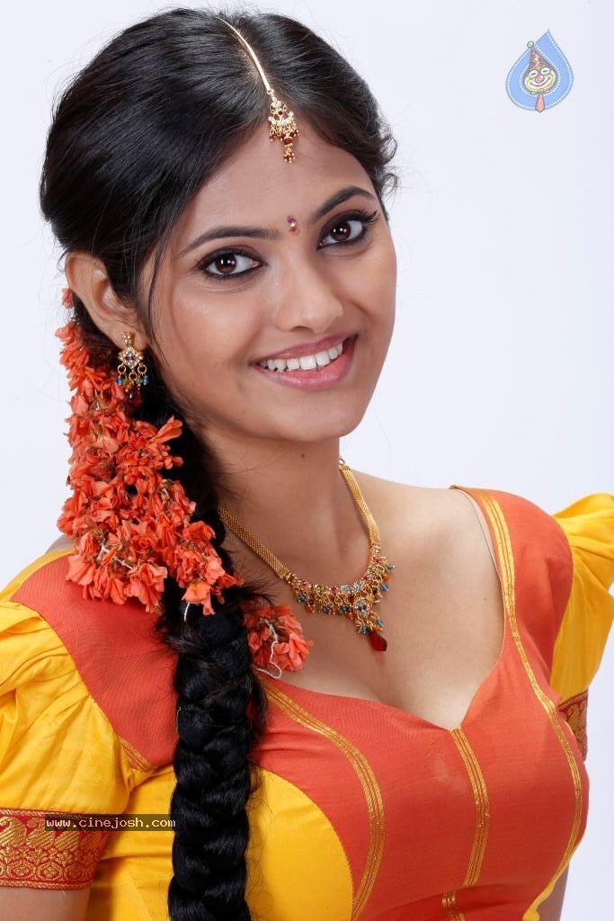 Supoorna Hot Photos - Photo 3 of 106