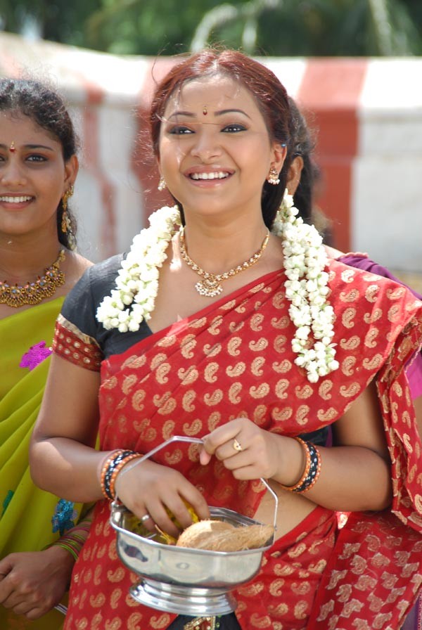 Swetha Basu Prasad - Photo 19 of 25