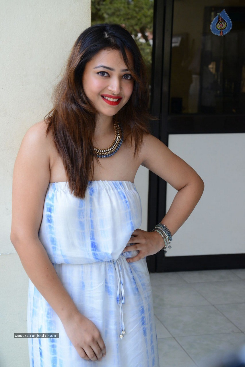 Swetha Basu Prasad Latest Photos - Photo 3 of 49