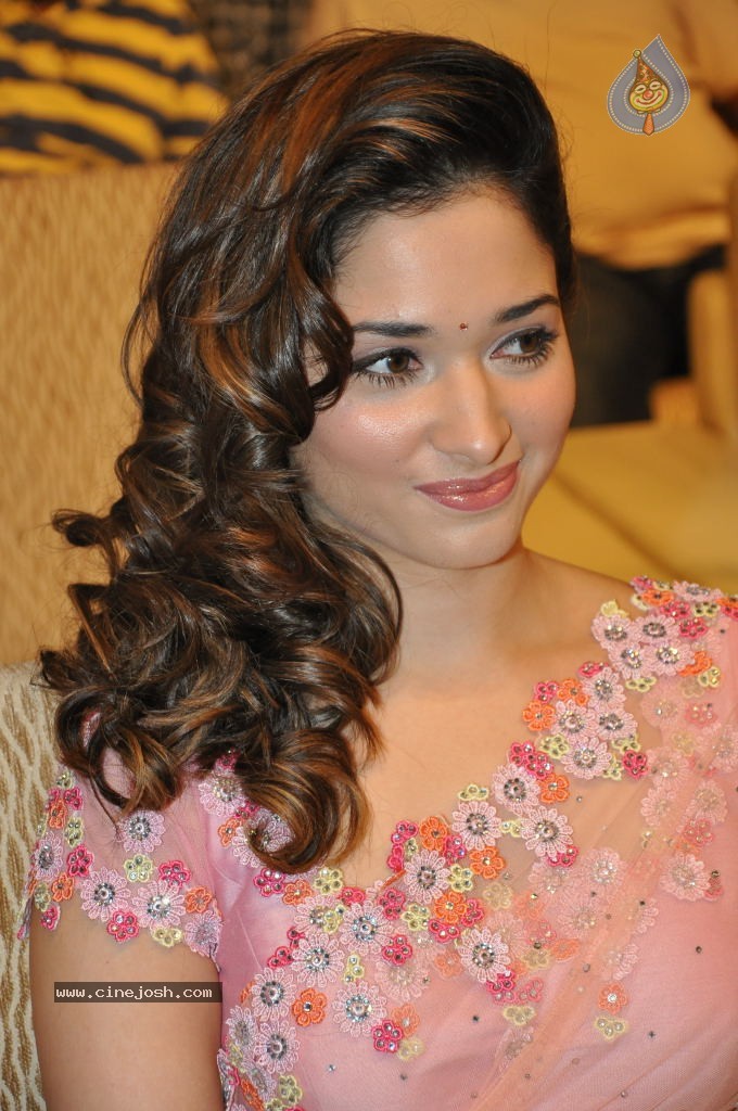 Tamanna Wallpapers In Racha Hd