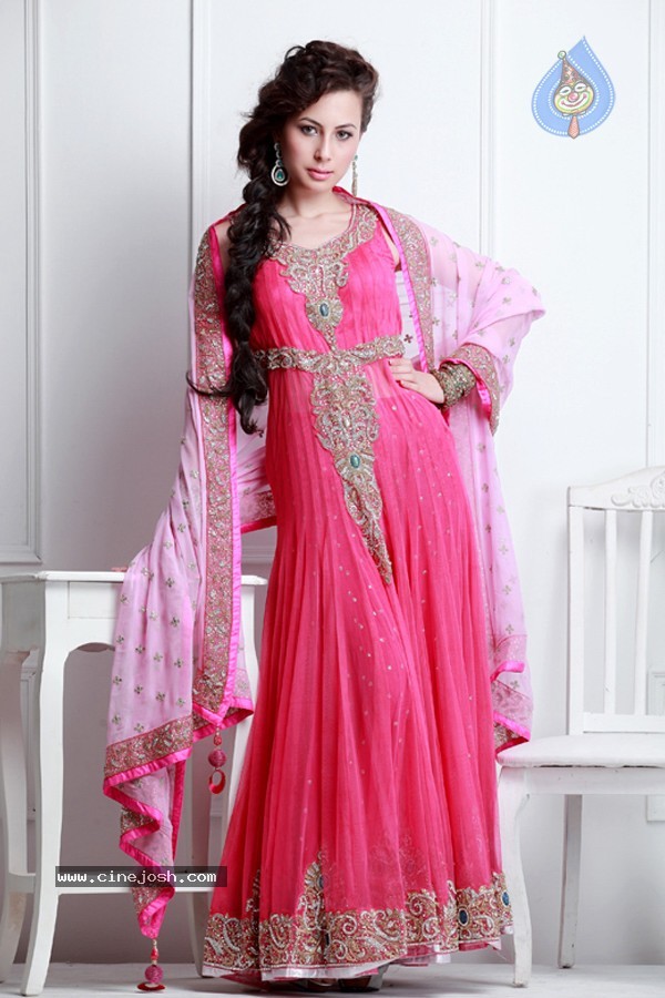 Tenjin Hot Stills - Photo 3 of 24