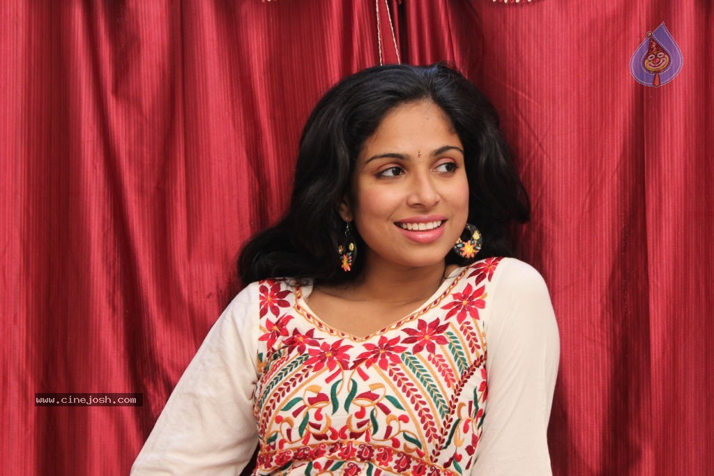 Vrushali Stills - Photo 3 of 74