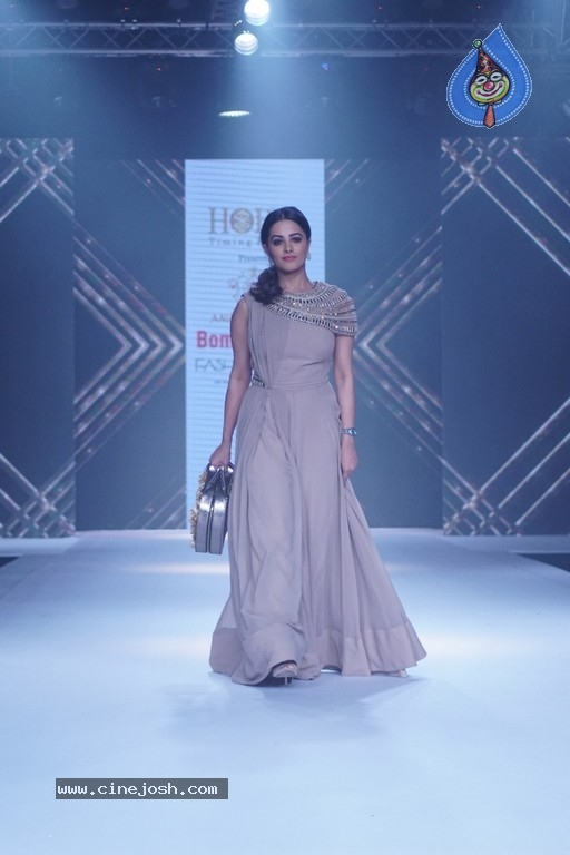 Bombay Times Fashion Week - Photo 8 of 52