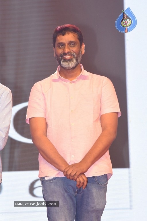 Entha Manchivaadavuraa Pre Release Event Set 01 - Photo 5 of 34