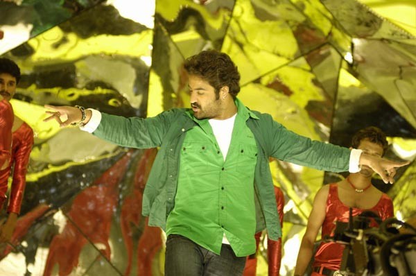 Adurs Movie Stills - Photo 5 of 10