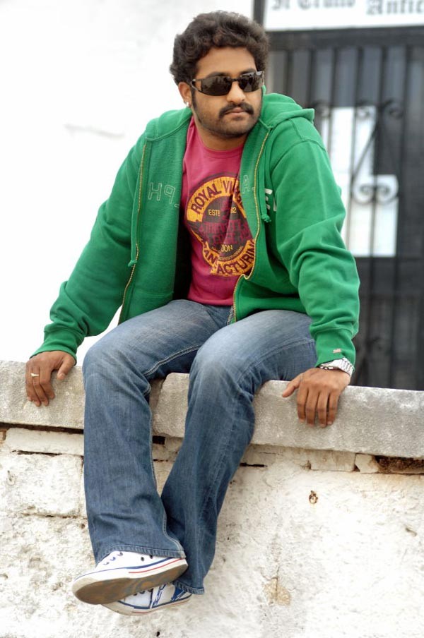 Adurs Movie Stills - Photo 8 of 10