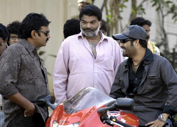 Adurs Movie Working Stills - Jr.N.T.R,Nayanthara, V V Vinayak - Photo 3 ...