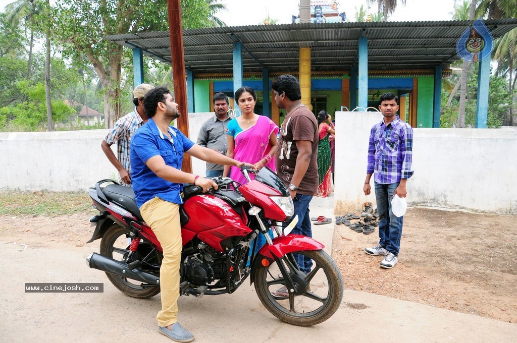 Ammayi Devadas Aithe Movie Working Stills - Photo 4 of 23