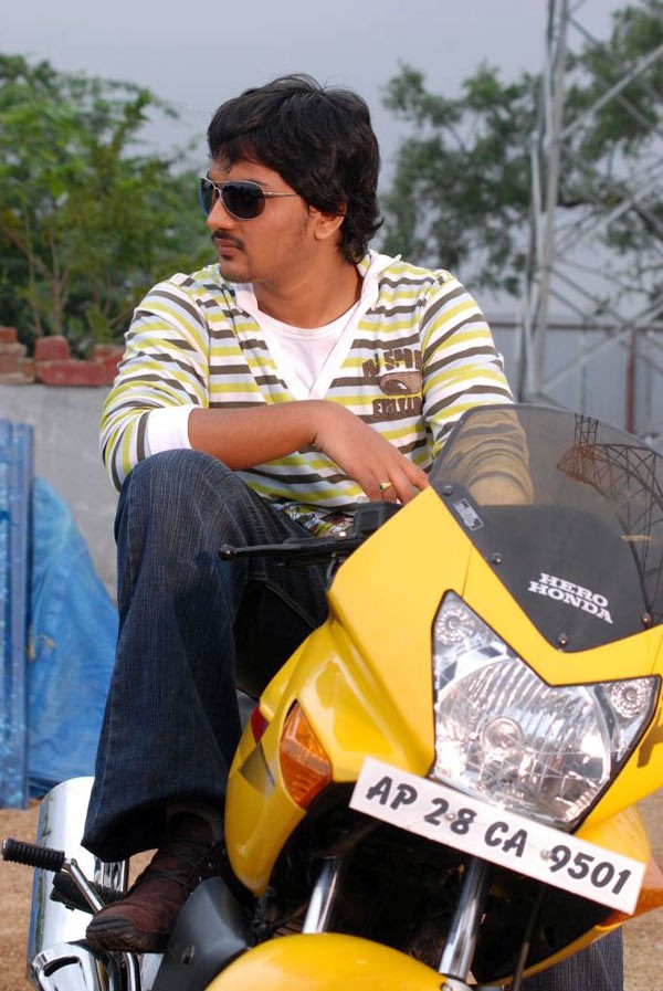 Bablu Movie - Photo 4 of 20