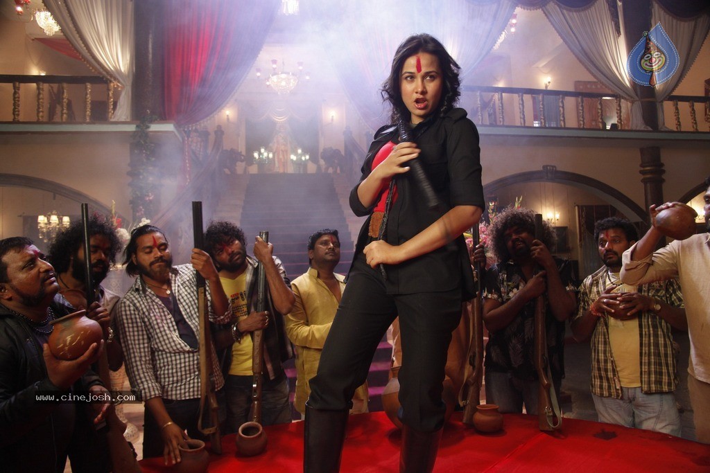 Bullet Rani Movie New Stills - Photo 4 of 32