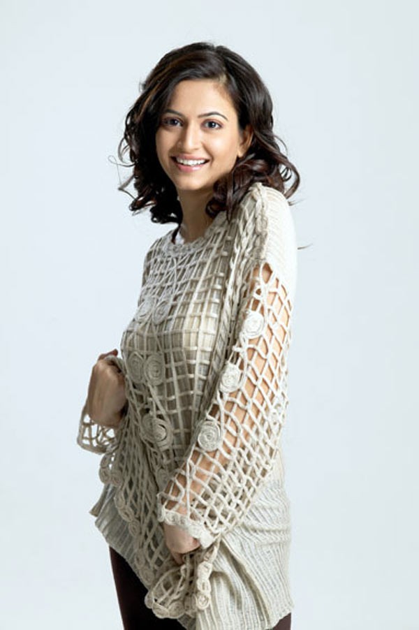 Kriti Kharbanda - Photo 1 of 16