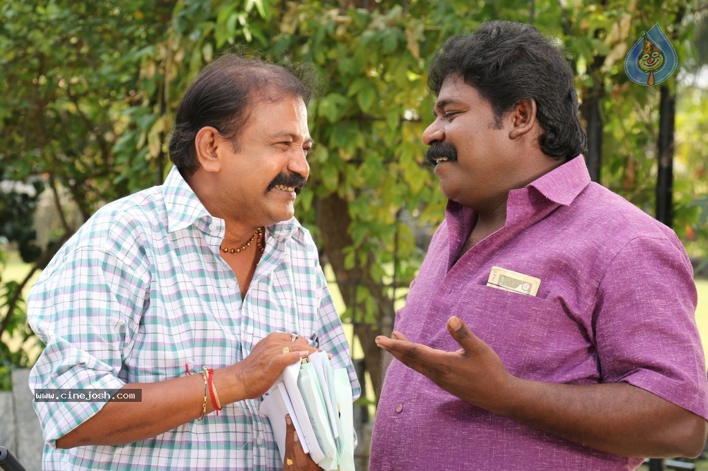 Nanbargal Narpanimanram Tamil Movie Stills - Photo 4 of 17