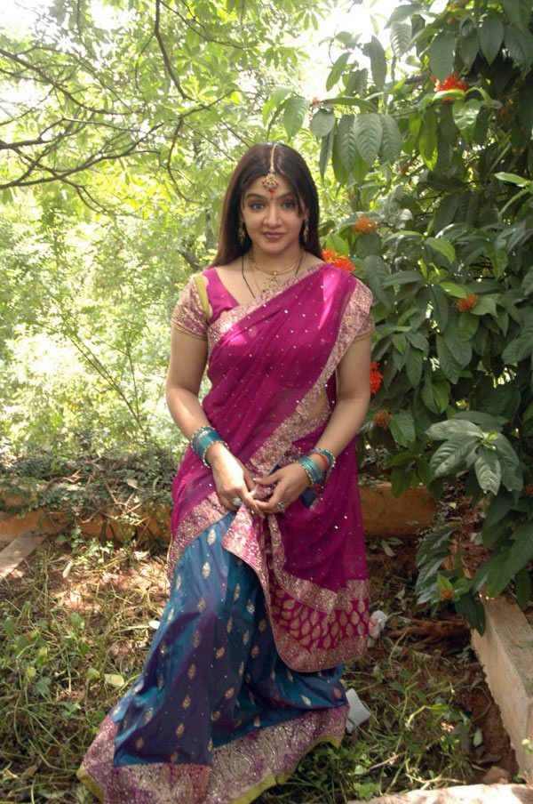 Neelaveni Movie Stills - Photo 29 of 50