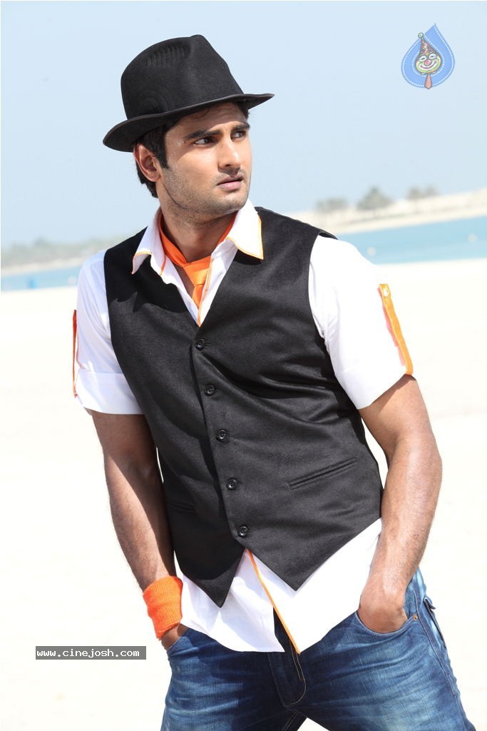 SMS Movie Stills - Photo 4 of 5