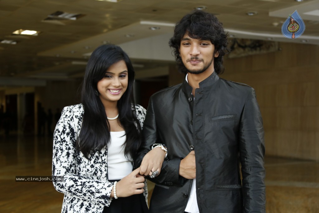 Tulasi and Gautham Karthik Stills - Photo 48 of 70 Tulasi and Gautham Karthik Stills - Photo 48 of 70