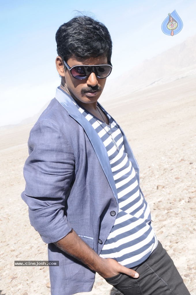 Vedi Movie Stills - Photo 4 of 12