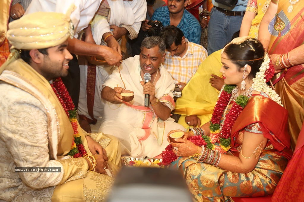 Surya Cmd Daughter Tejaswini Wedding Photos Photo 58 Of 152