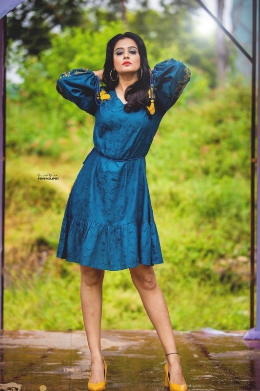 Priya Mani Photos - Photo 3 of 7