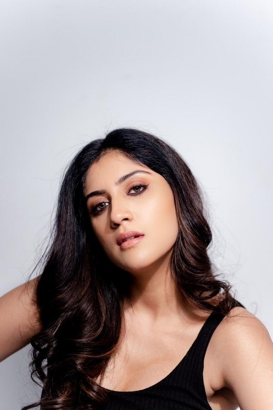 Dhanya Balakrishna Photos - Photo 3 of 4