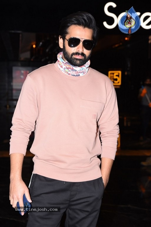 Red Movie Trailer Launch - Photo 5 of 21