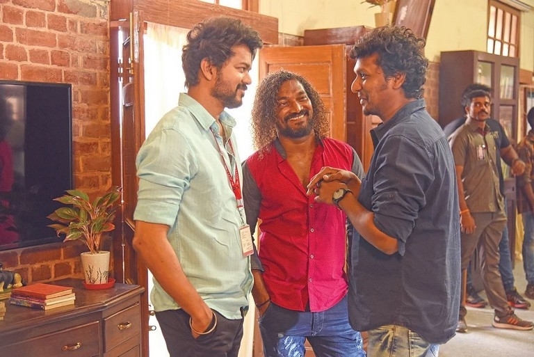 Master Movie Stills - Photo 4 of 8