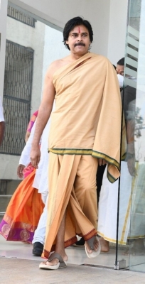 Pawan Traditional look in Tirupati | Photos Gallery